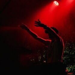 Dark To Light - Louis Tomlinson Chords | GuitarTabsExplorer