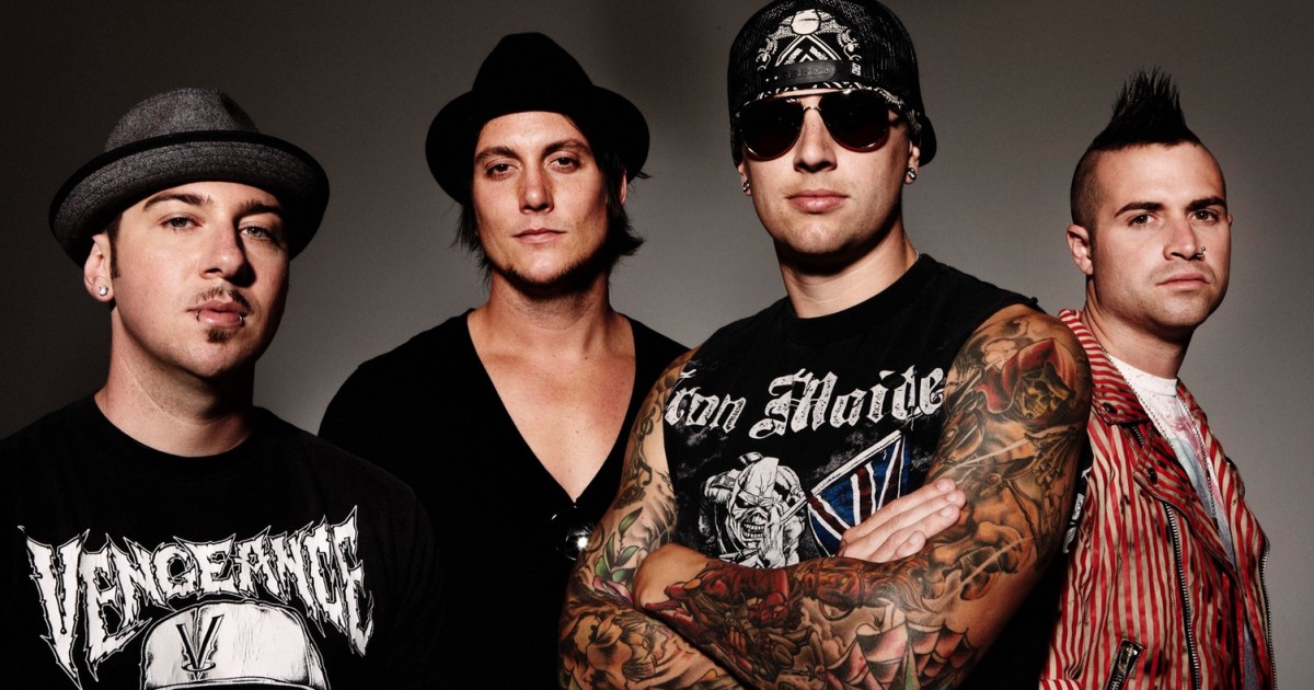 Critical Acclaim - Avenged Sevenfold Tab | GuitarTabsExplorer